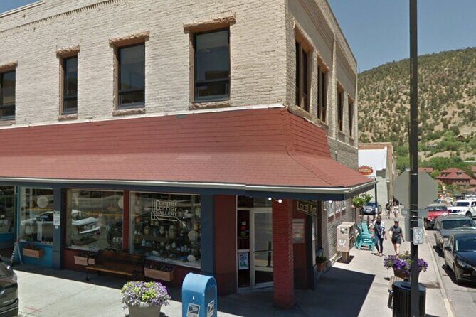 Self-Guided Scavenger Hunt: Glenwood Springs Hospitality Hunt - What Could Be Improved?