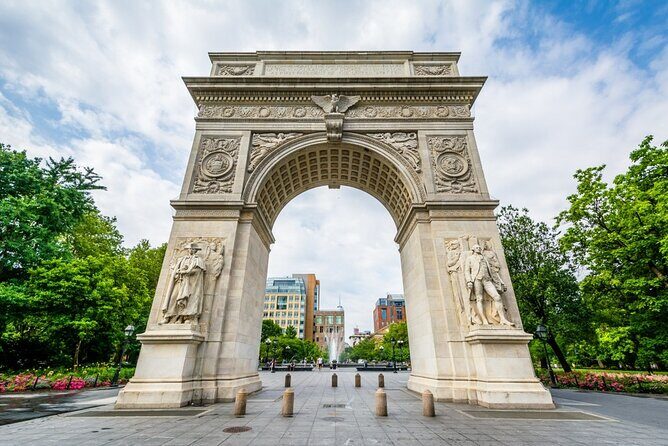 Self-Guided Scavenger Hunt: Midtown Park Hopper - An In-Depth Look at the Midtown Park Hopper