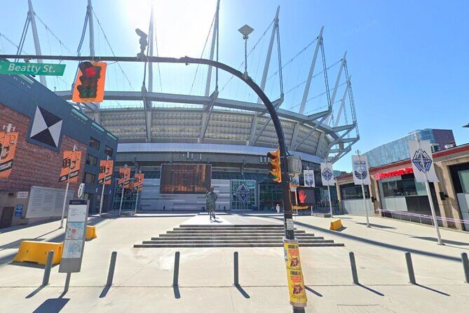 Self-Guided Scavenger Hunt: Vancouver Red Bricks & Gold Dragons - The Sum Up