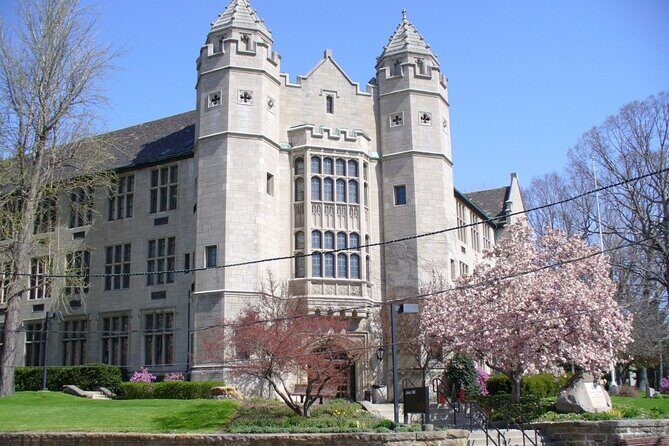 Self-Guided Scavenger Hunt: Youngstown Roaming The Rust Belt - Exploring Youngstown: What To Expect