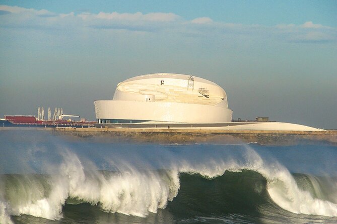 Self-guided tour Bike + Surf - The Sum Up