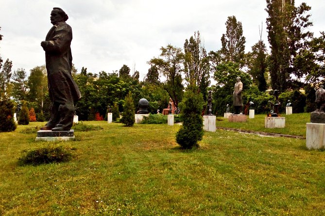 Self-guided Tour in the Museum of Socialist Art - The Sum Up