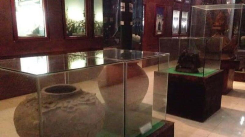 Semarang: Grand Mosque and Tallest Tower in Central Java - The Real Value of the Experience