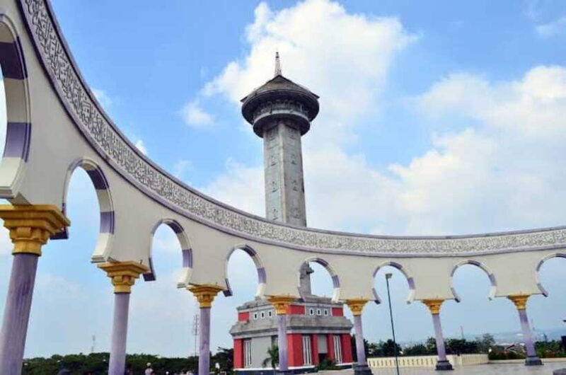 Semarang: Grand Mosque and Tallest Tower in Central Java - FAQ