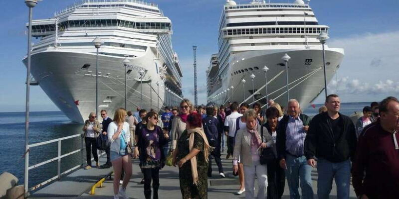 semarang port :exploration borobudur with expert local guide - A Detailed Breakdown of the Itinerary