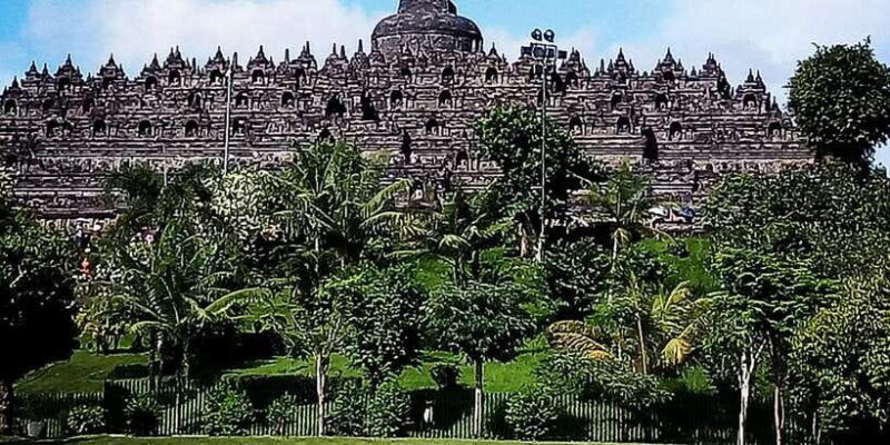 SEMARANG SHORE TOURS: BOROBUDUR TEMPLE EXCURSIONS - The Itinerary: What’s Included and What to Expect