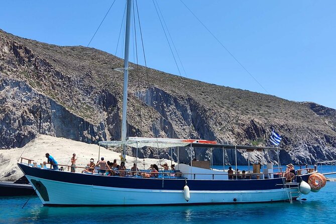 Semi-private Day Cruise - Comfortable Boat and Crew