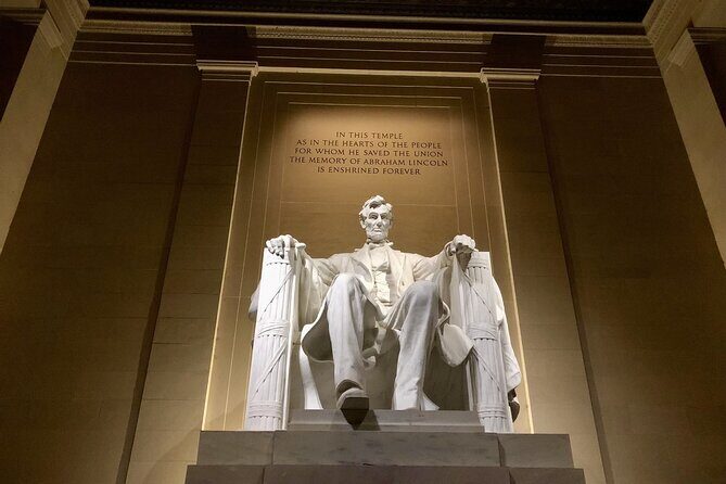 Semi Private Monument Night Tour - An In-Depth Look at the Washington D.C. Night Tour