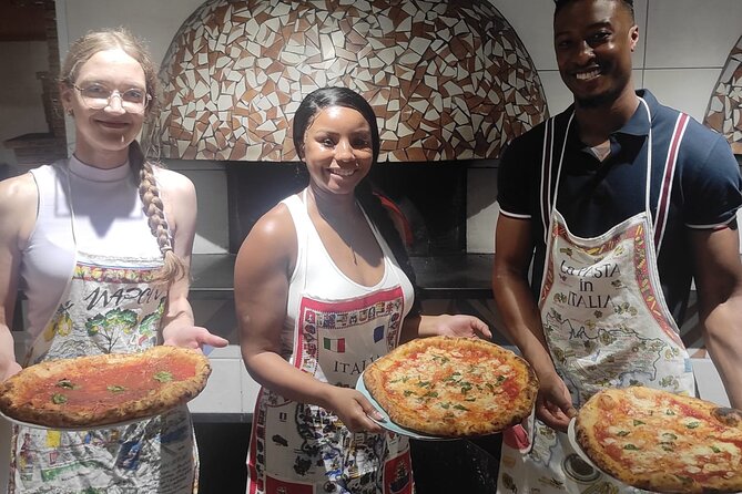 Semi-Private Pizza Making Experience in Naples with Drink - FAQ