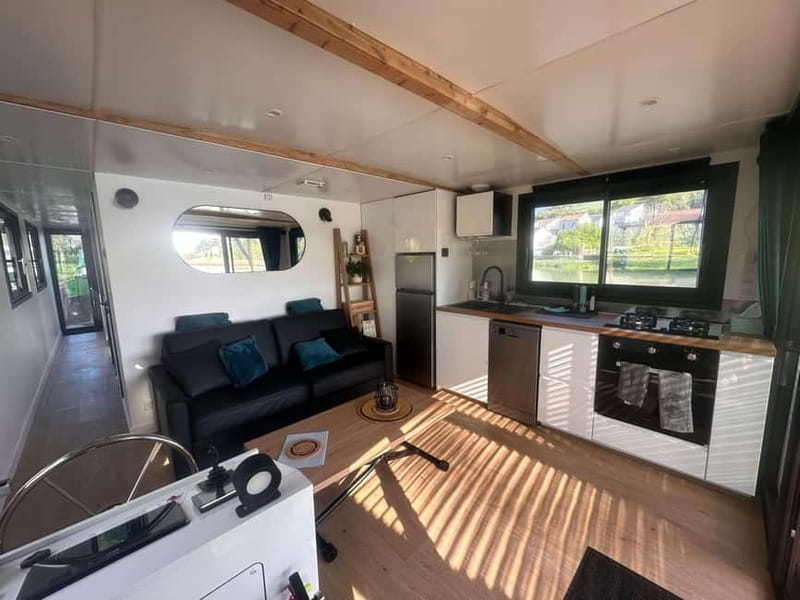 Semi Private Solar Boat Cruise in Champagne - Key Points