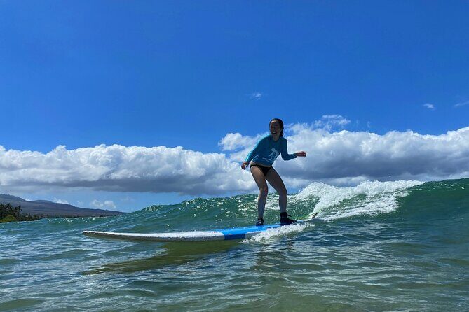 Semi-Private Surf Lesson at Kalama Beach in Kihei - An In-Depth Look at the Maui Surf Lesson Experience