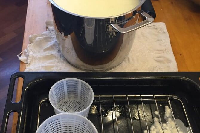Semi Private tasting and Cheese-making Class in Florence - Authenticity and Why It Works