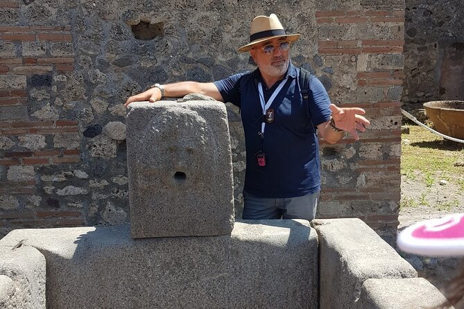 Semi - Private Tour of Pompeii With an Archeologist - Guide Quality and Experience