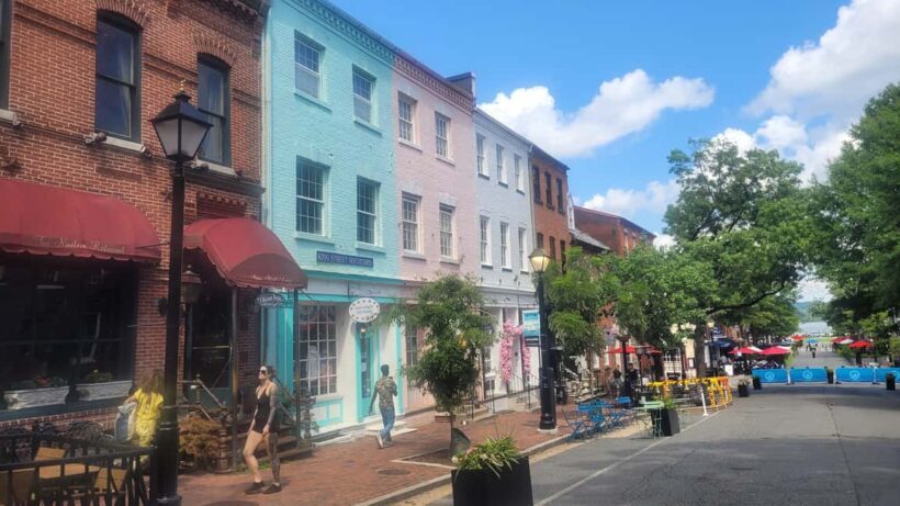 Semi-Private Walking Tour Old Town Alexandria & Carlyle - What You Can Expect from the Tour