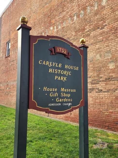 Semi-Private Walking Tour Old Town Alexandria & Carlyle - The Experience of Visiting Carlyle House