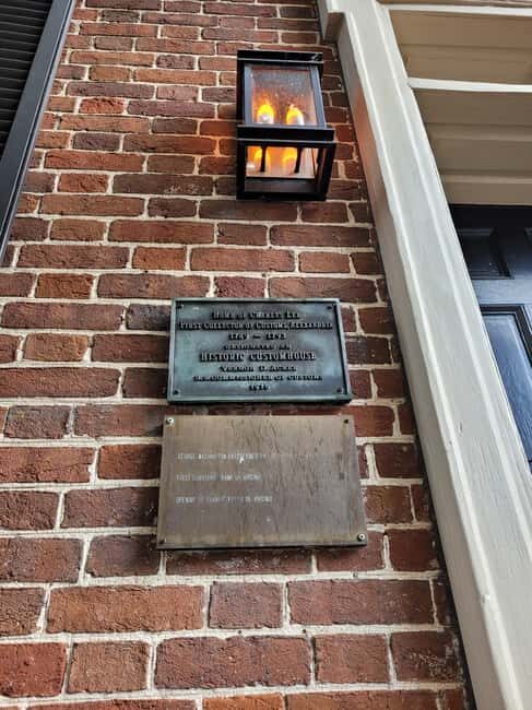 Semi-Private Walking Tour Old Town Alexandria & Carlyle - Who Will Benefit Most from This Tour?