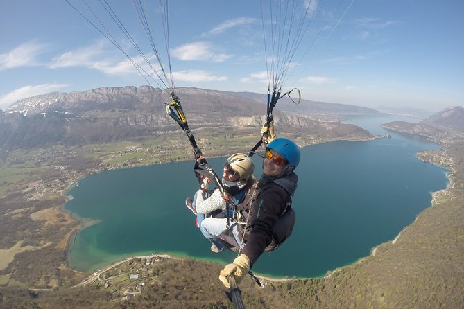 Sensation Paragliding Flight Over the Magnificent Lake Annecy - Suitability for All Fitness Levels