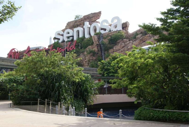 Sentosa Adventure: SEA Aquarium, Cable Car, Madame Tussauds - Additional Details and Practical Tips
