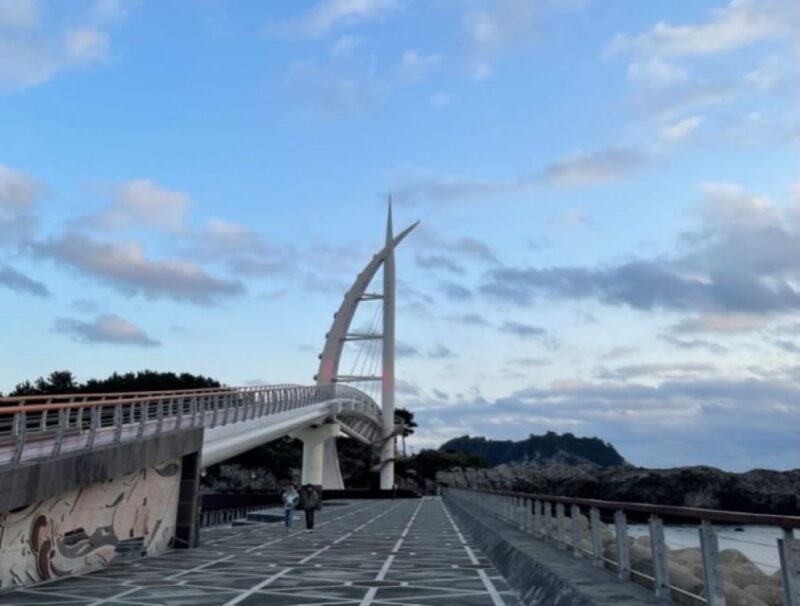 Seogwipo City(in Jeju Island) Walking Tours with Sunset - Key Points