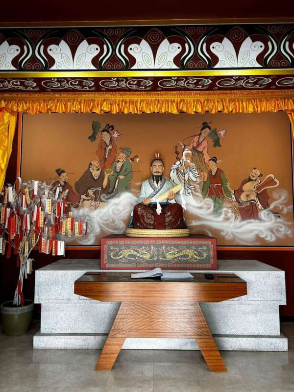 Seogwipo(the southern city of Jeju) Art Museum Walking Tour - Who Will Enjoy This Tour?