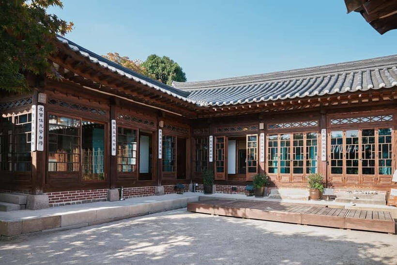 Seoul: Bukchon Hanok Village Walking Tour - Practical Tips for Travelers