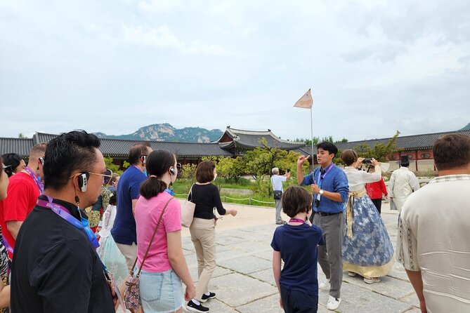 Seoul City Half Day Tour-Gyeongbok Palace Guard Changing Ceremony - The Bottom Line