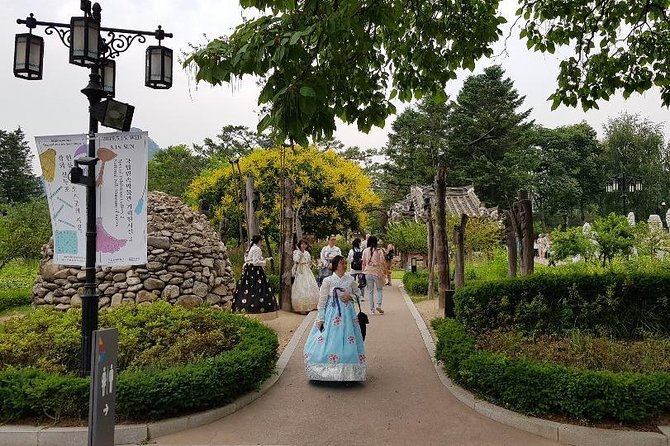 Seoul City Walking Private Tour (3hours) - Practical Details and Considerations