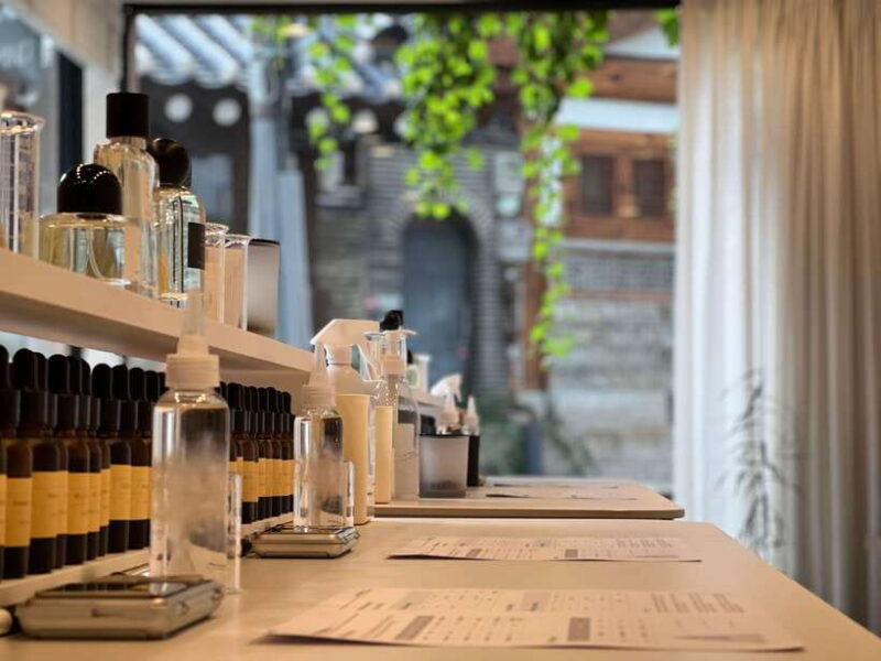 Seoul: Create Your Own Natural Perfume with a Perfumer - The Location and Atmosphere