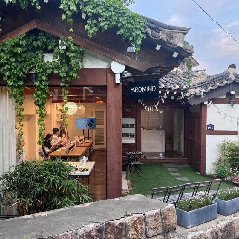 Seoul: Create Your Own Natural Perfume with a Perfumer - The Value and Cost