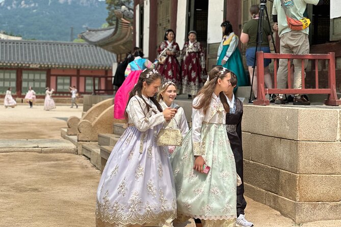 Seoul Day Tour: Gyeongbokgung Palace, N Seoul Tower, Insadong - Who Should Consider This Tour?