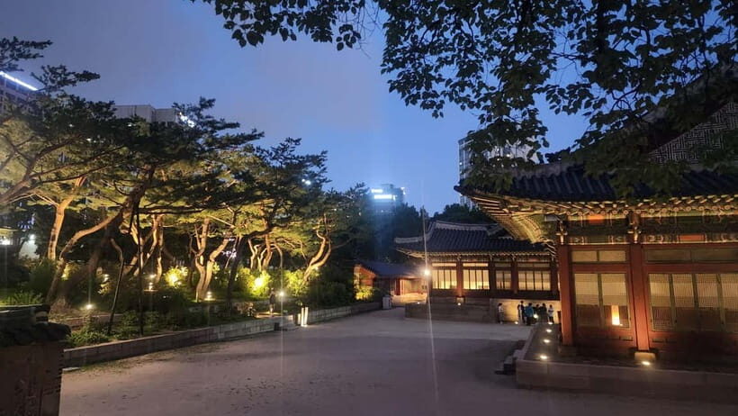 Seoul: Deoksugung Palace Guided History Tour at Sunset - FAQ