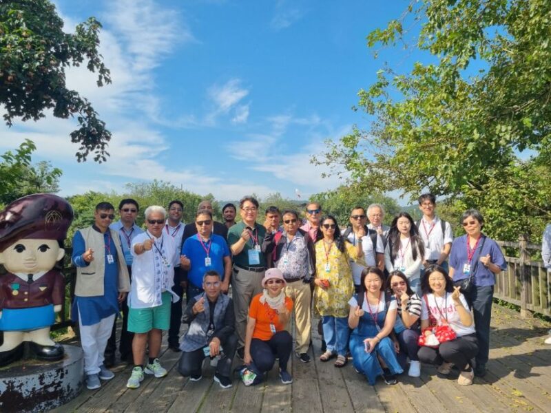 Seoul: DMZ Tour with Exclusive North Korean Defector Meet-Up - Authentic Experiences and Personal Stories