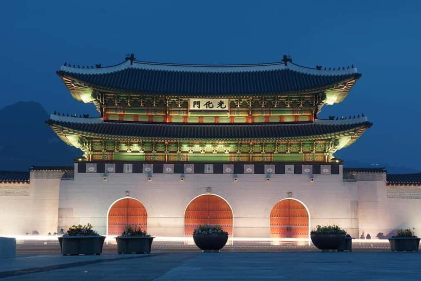 Seoul: Guided Korean Monster Tour at Gyeongbok Palace - Introduction to the Monster Tour Experience
