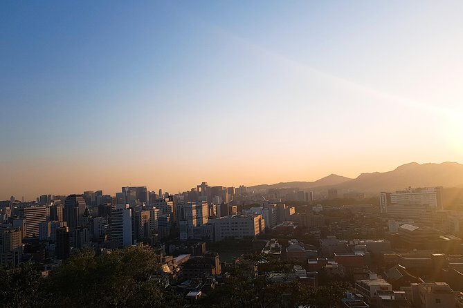 Seoul: Gyeongbok Palace, Bukchon Village, and Gwangjang Tour - FAQs