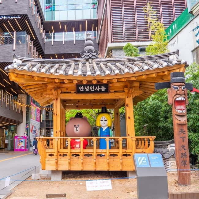 Seoul: Gyeongbokgung & Insa-dong Gastroventure Day Tour - Practical Details and What to Expect