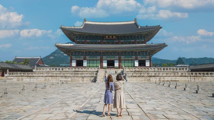Seoul: Gyeongbokgung Palace Half Day Tour - Key Points