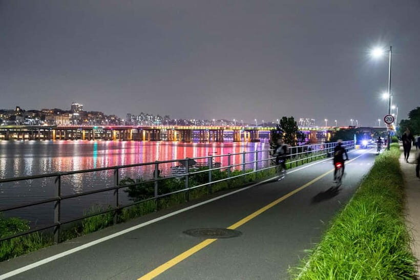 Seoul: Han River Sunset Bike Tour with Rainbow Fountain Show - Final Thoughts: Is This Tour Right for You?