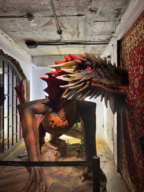 Seoul: Hongdae, KPOP, Webtoon&Game, Theme Cafe Walking Tour - Authentic Experiences and What Travelers Say