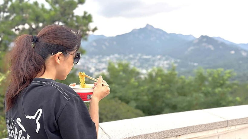 Seoul: K-Pop Dance Class, Ramyeon Cooking & Shuttle - Key Points