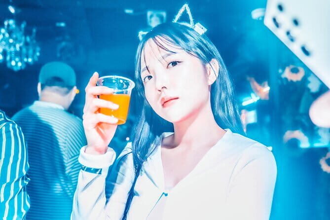 Seoul: LGBTQ+ Pub Crawl and Drag Show with Local Drag Queen - FAQ