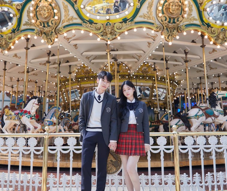 Seoul: Lotte World 1 Day Pass & Korean School Uniform Rental - What Travelers Are Saying