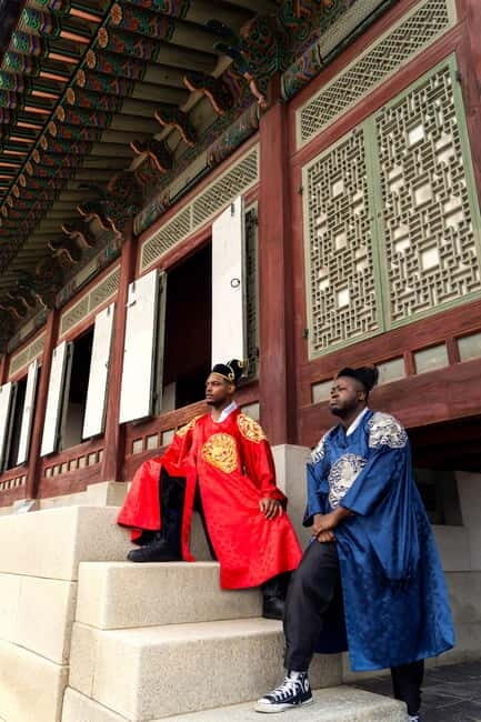 Seoul: Modern Hanbok Dress Photoshoot Gyeongbokgung Palace - Introducing the Modern Hanbok Dress Photoshoot at Gyeongbokgung Palace