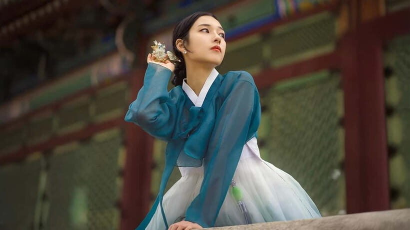 Seoul: Modern Hanbok Dress Photoshoot Gyeongbokgung Palace - Who Will Love This Experience?