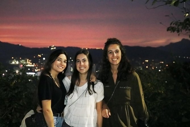 Seoul moonlight walking tour with local historian - The Guides: Knowledge, Humor, and Local Insight