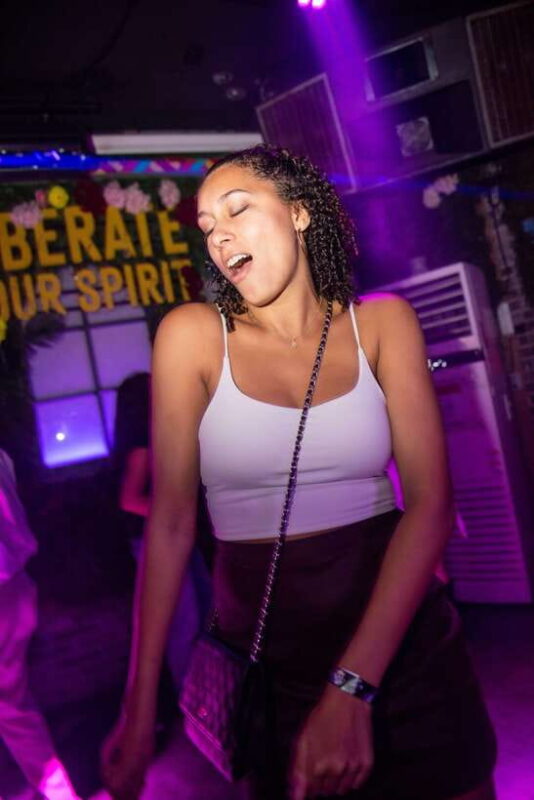 Seoul: Premium Pub Crawl with Limitless Drinks - An Authentic Night Out in Seoul