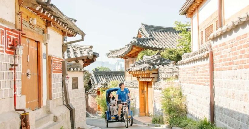 Seoul Private Pedicab Tour : Bukchon Anguk Hanok Village - Authentic Encounters and Local Stories
