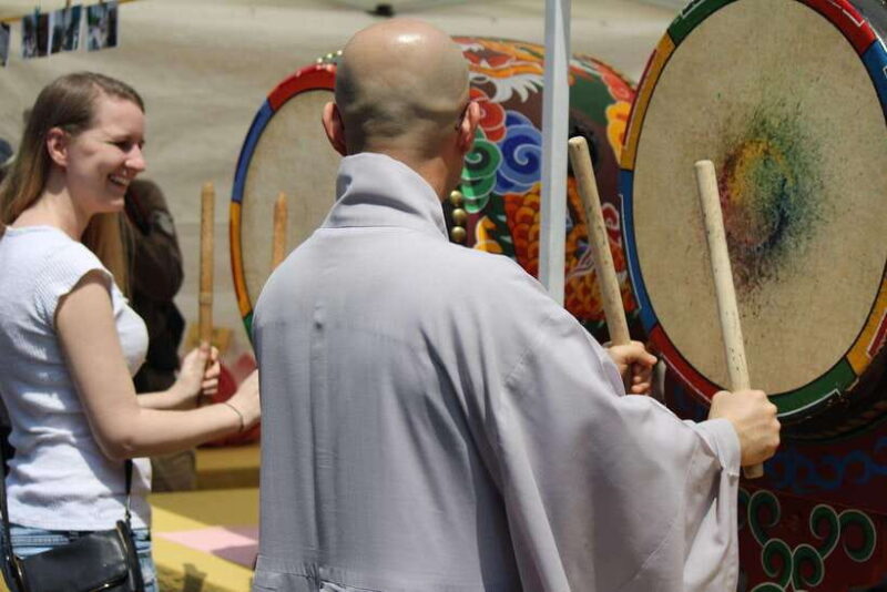 Seoul: Scenic Sunset Hike, Temple & Korean Street Food Tour - Practical Details and What to Know