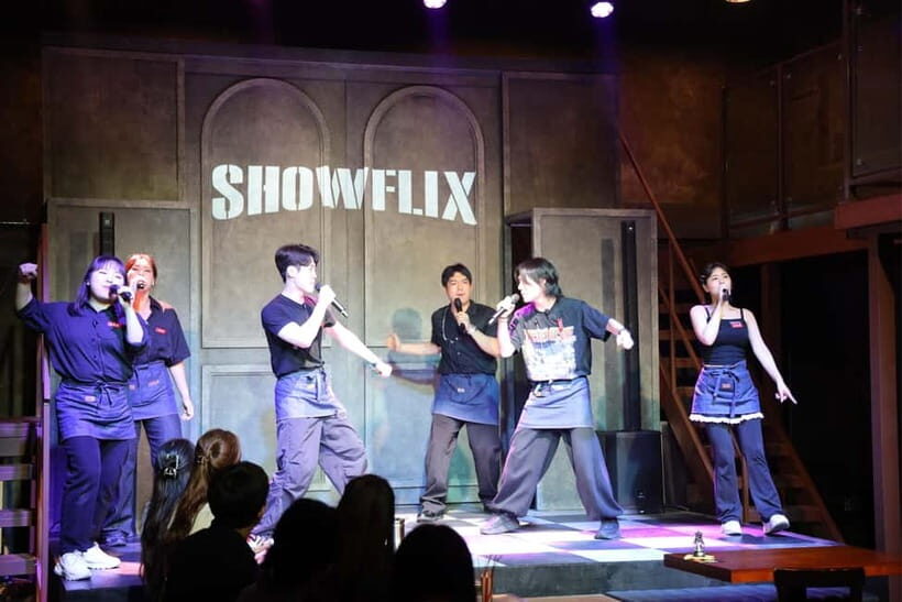 Seoul: Showflix Korean Musical Pub - The Setting and Atmosphere