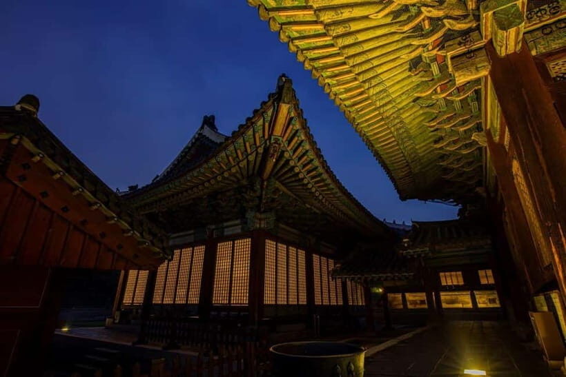 Seoul: Temple & Starfield COEX Mall Gourmet Tour in Gangnam - Exploring Seoul at Night: A Cultural and Culinary Journey