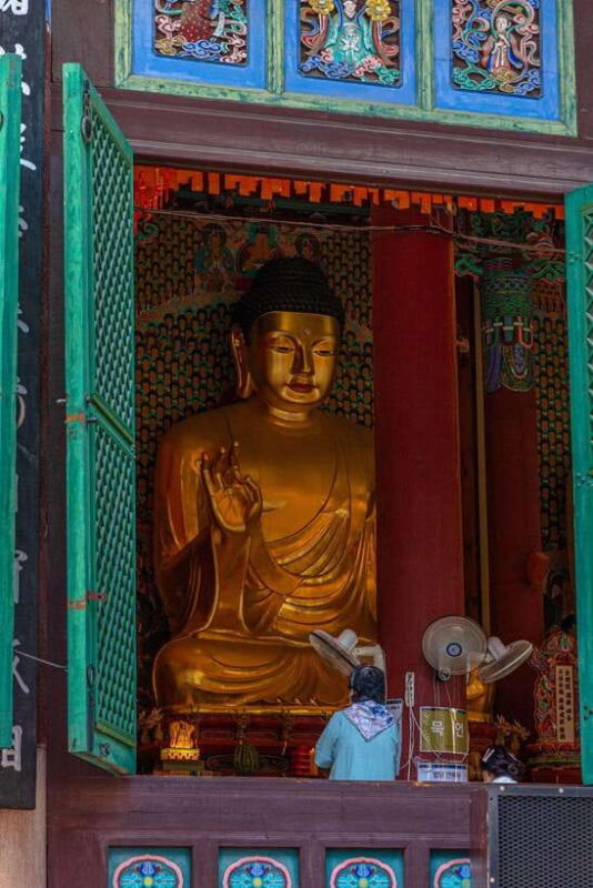 Seoul Vegan Delight: Temples, Teas & Treats Tour - Group Size, Timing, and Practicalities